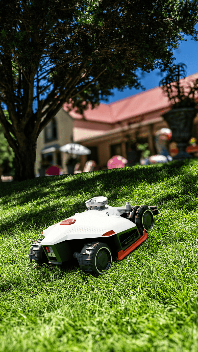 LUBA 2 AWD Robot Lawn Mower | Mammotion CA